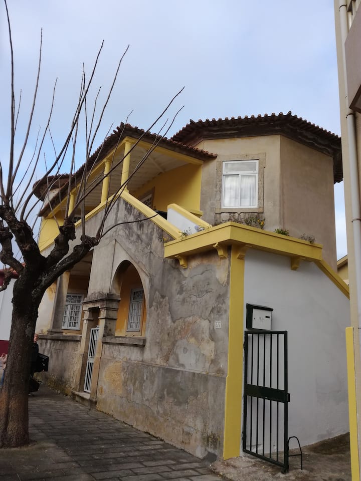 Casa Amarela R28 - Espinho