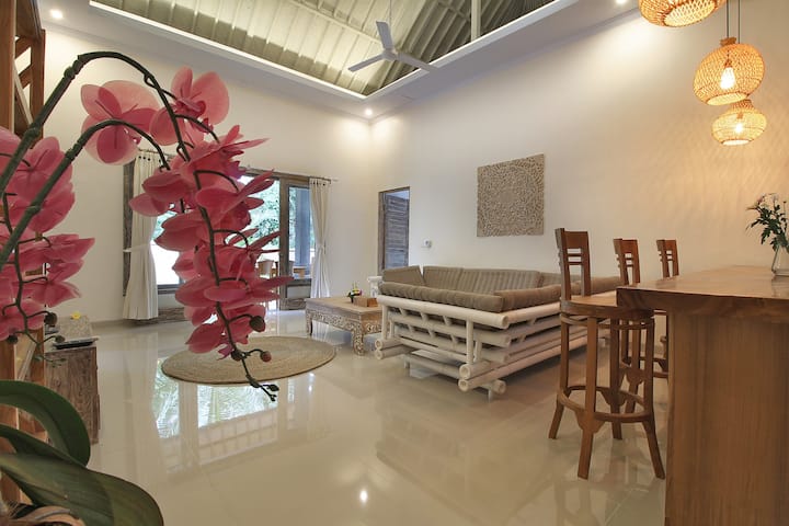 Peaceful Villa Jungle View - Ubud