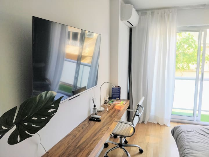 Amplio Studio Con 2 Piscinas, Gym, Recepción 24hs - Argentina