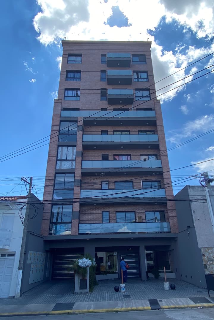 Departamentos Nuevos A Pocas Cuadras Del Centro - Salta