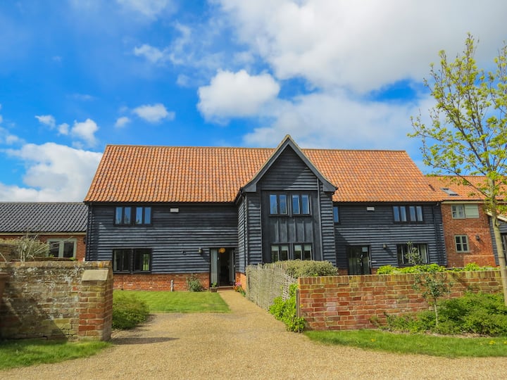 3 Hazelwood, Aldeburgh (Adult Only) - Orford Castle
