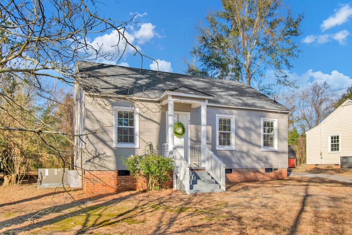 Charming Cottage-10 Min To Ft Liberty & Downtown - Fayetteville, NC