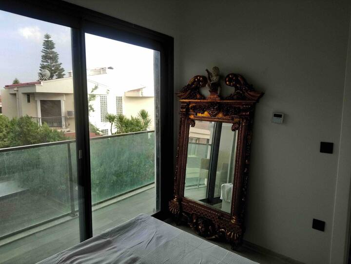 ÇEşme’nin En Elit Yerinde Denize 50m, Yeni 1+1 - Çeşme