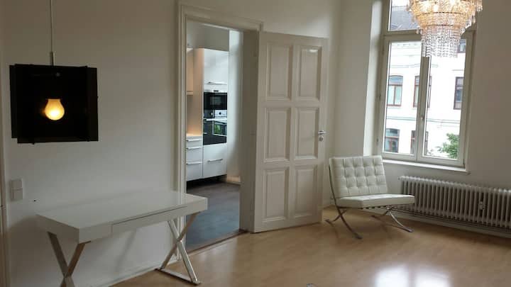 Modern 2-bedroom Apartment In Old Building In The District - Bremen