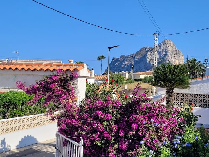 3 Bedrooms, Pool, 20 Min From Beach - Calp