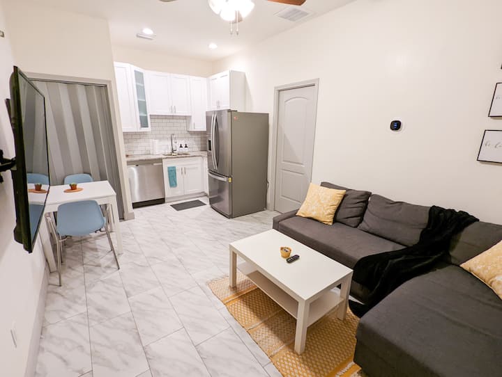 Fully Stocked Tampa Apartment | Free Parking - Tampa, FL