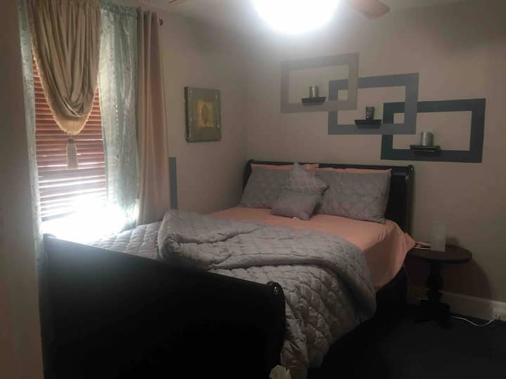Fantastic I Level Room In Heart Of Down Town - Abingdon, MD
