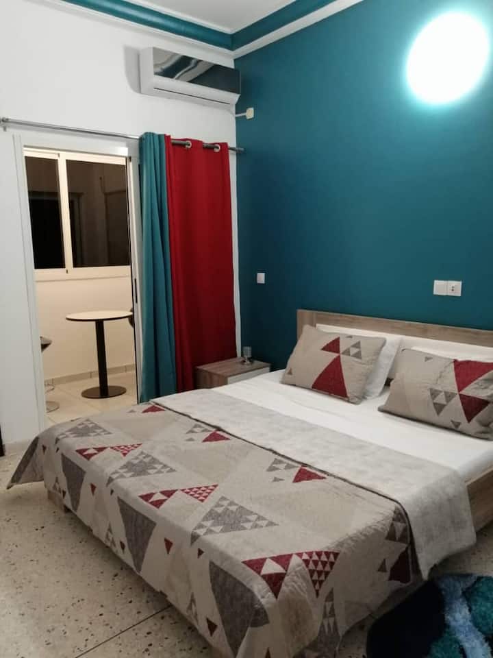 Maison De Baby, Cocody, Université Fhb - Abidjan