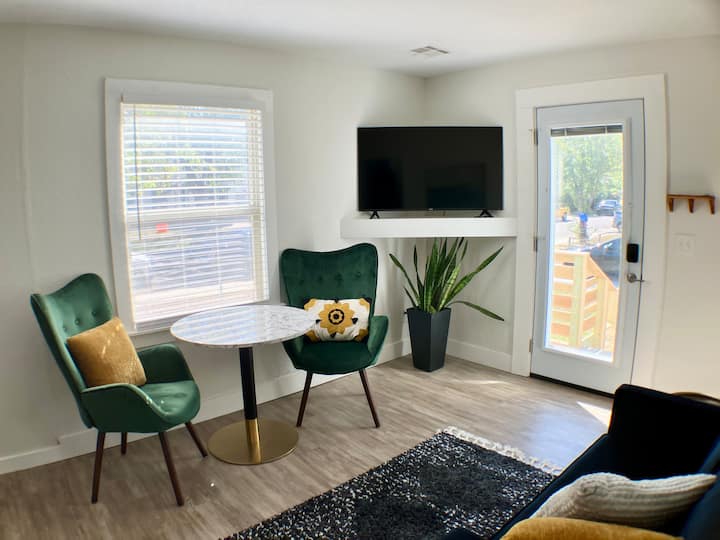 Modern Townhouse With Garage Available - Oklahoma