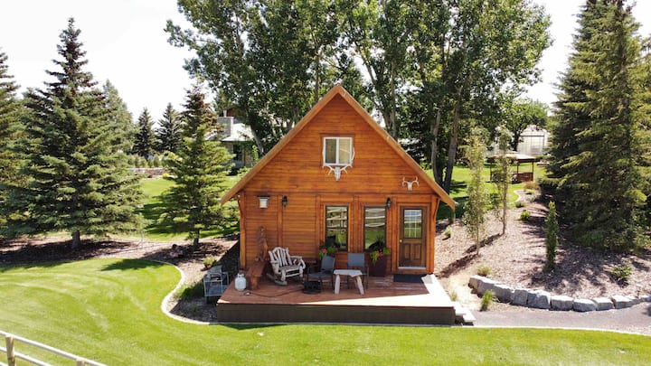 Hilltop Cabin - Alberta