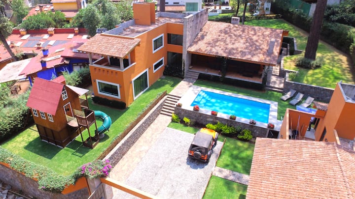 Casa De Campo Exclusiva En Avándaro - Valle de Bravo