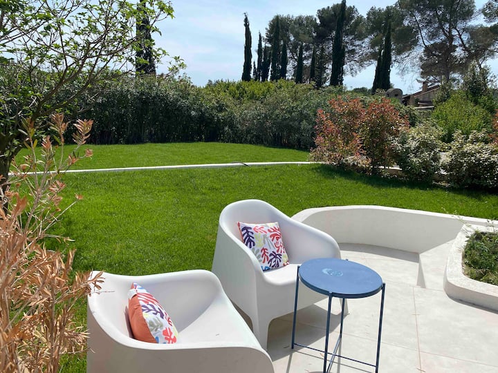 Logement Indépendant Dans Villa, Au Calme - La Fare-les-Oliviers