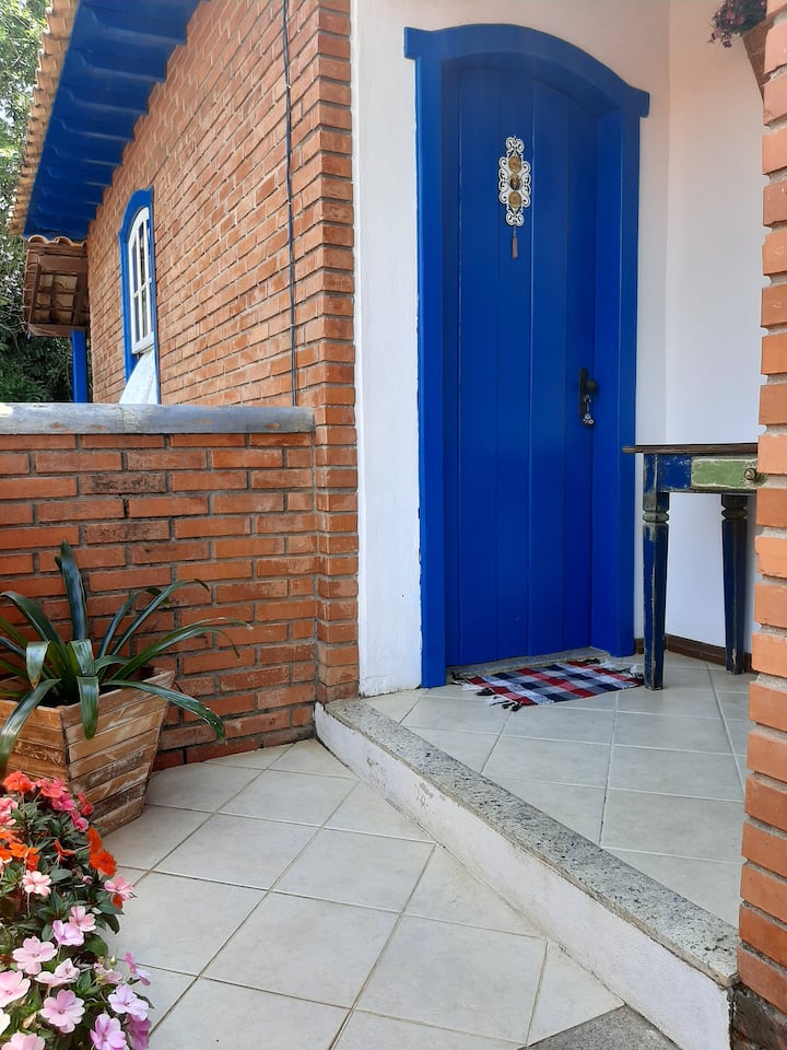 Quitnet Para 4 Pessoas, Excelente Localização!!! - Tiradentes