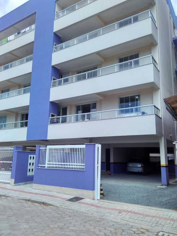 Praia De Bombas A 350m Do Mar. - Bombinhas