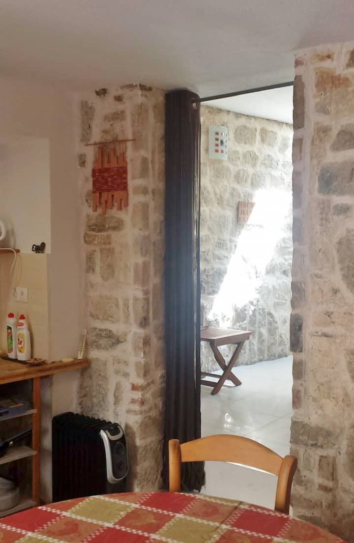 Maison Traditionnelle Rénovée Au Coeur De Split - Split