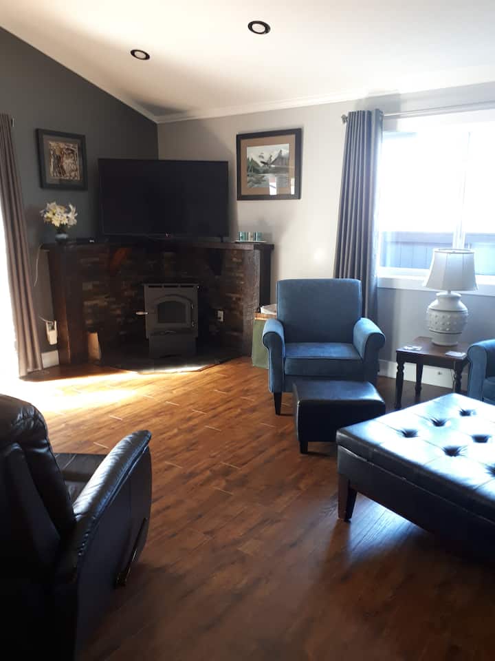 Easy Access To The Wonderful Westcoast Experience. - Port Alberni