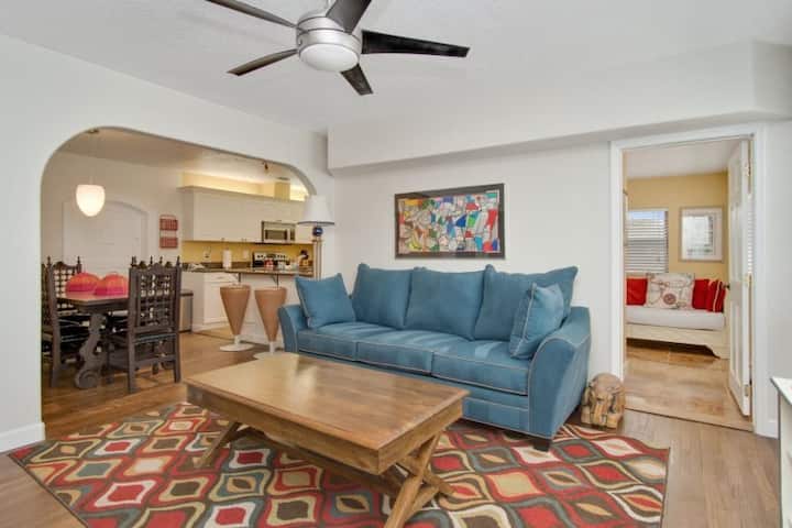 Large Cocoa Beach 3 Bedroom Villa - Cocoa Beach, FL