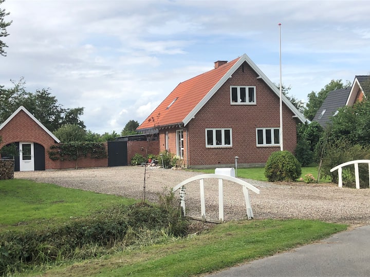Fint Hus Tæt På Centrum - Ribe