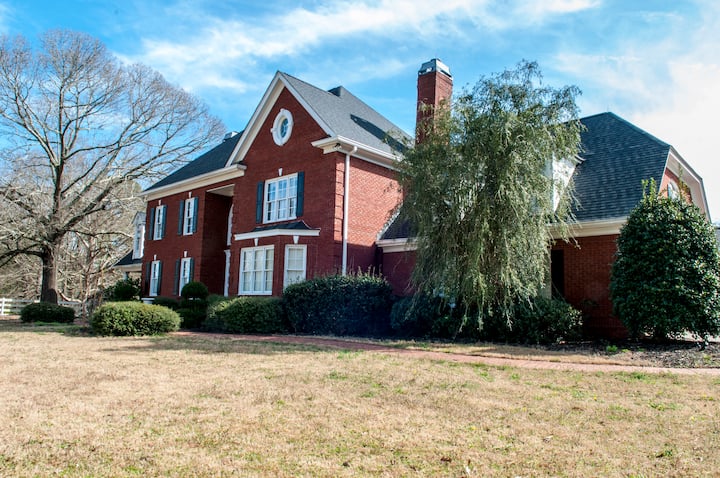 In Town Working Ranch. Country Meets City. - Auburn, GA