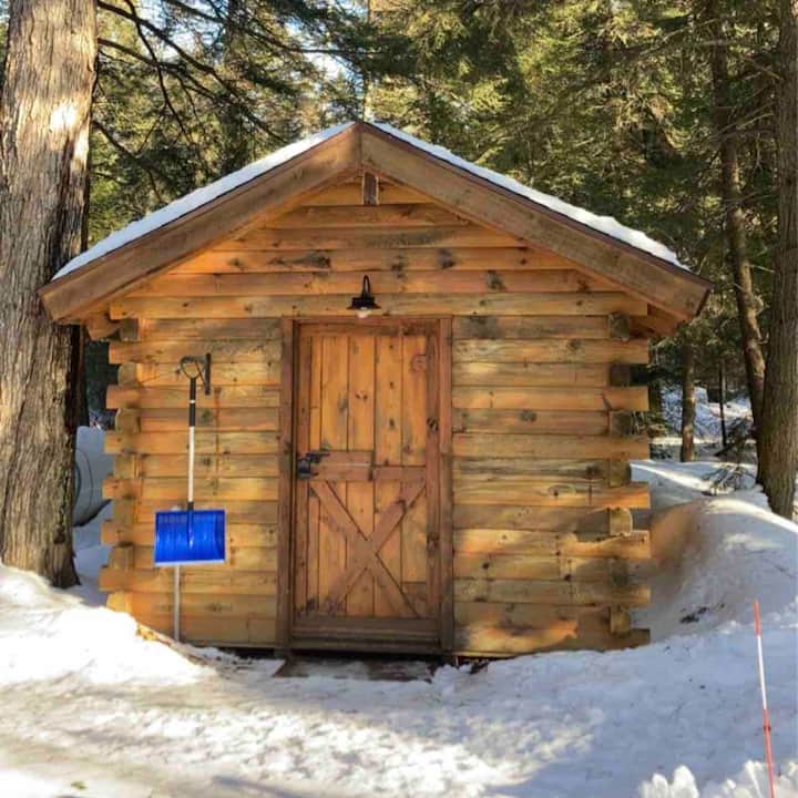 Gypsy Lodge- Bears Den