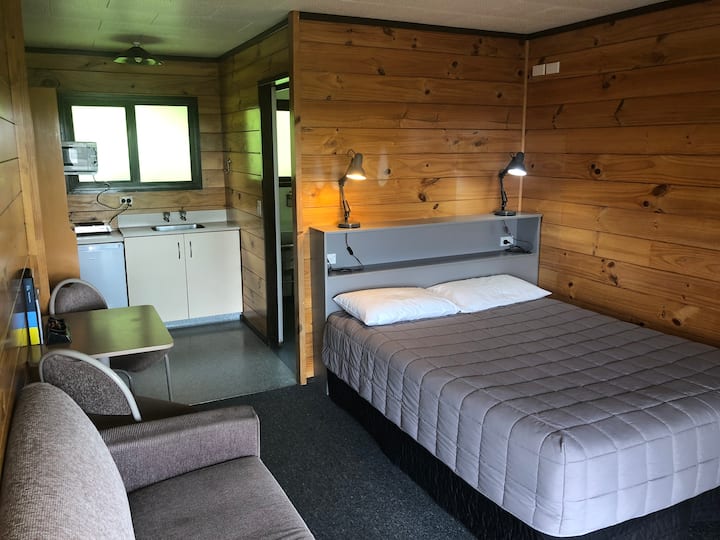 Double Studio Unit - Greymouth Seaside Park - Greymouth
