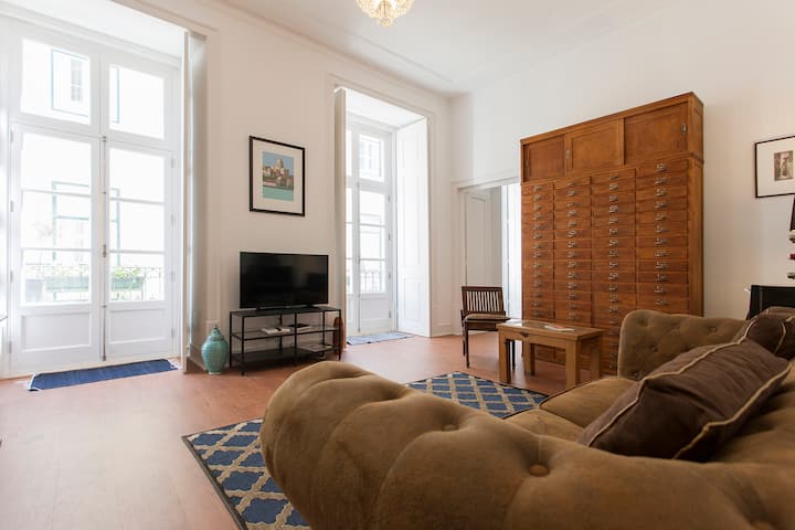 Lenses House - Historical Downtown Apartment - Lisboa