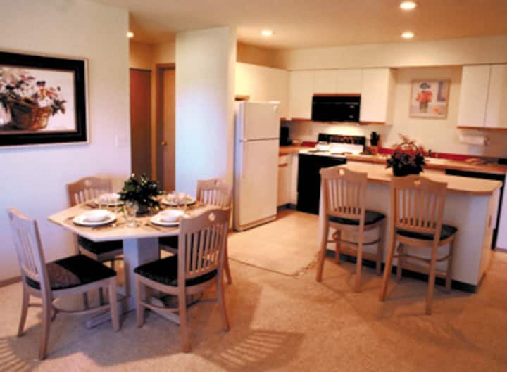 Studio Unit @ Birch Bay Condo Resort - Birch Bay, WA
