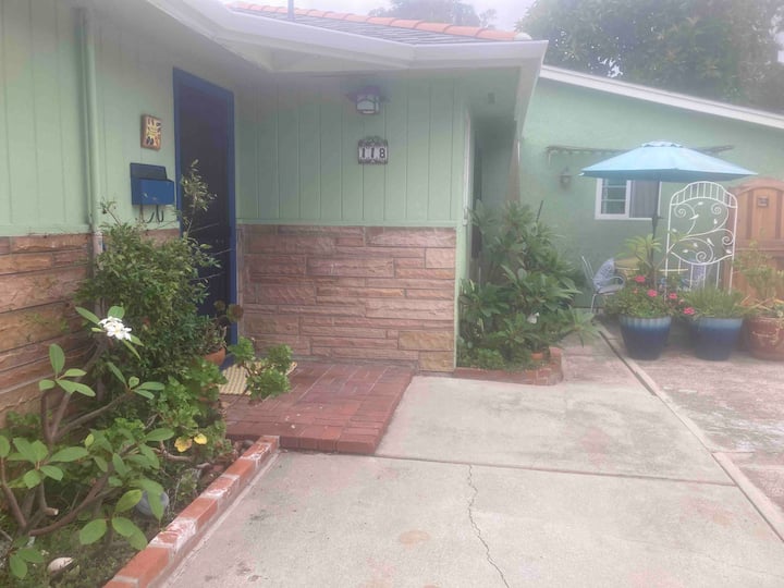 Charming Beach House - San Clemente, CA