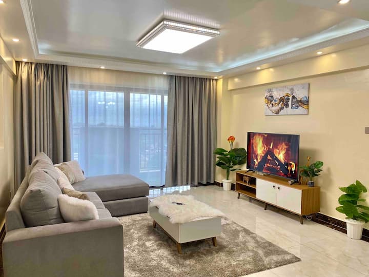 Cozy 3bd With King Bed & Skyline Views In Kilimani - Kenya