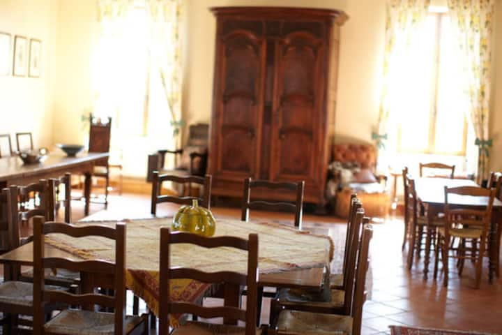 Messey - Chambre De La Tour (5-11 P.) - Tournus