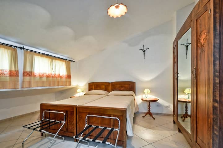 Guest House Su CÃ ntaru, Villanova Monteleone - Romana