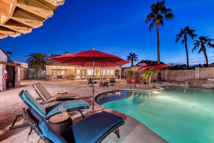 Private Oasis With The Best Backyard! - Phoenix, AZ