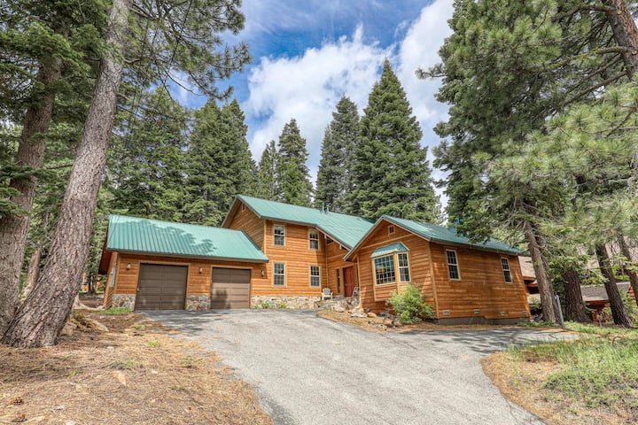 Large Mountain Home Away From Home 4br/3ba - Donner Lake, CA