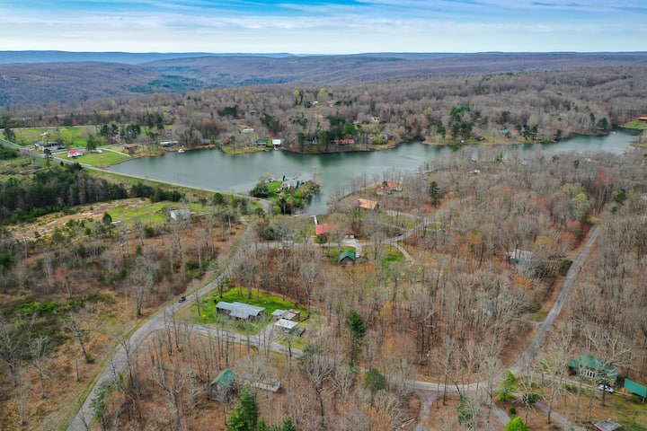 The Lake House On Fredonia - Savage Gulf State Park, Palmer