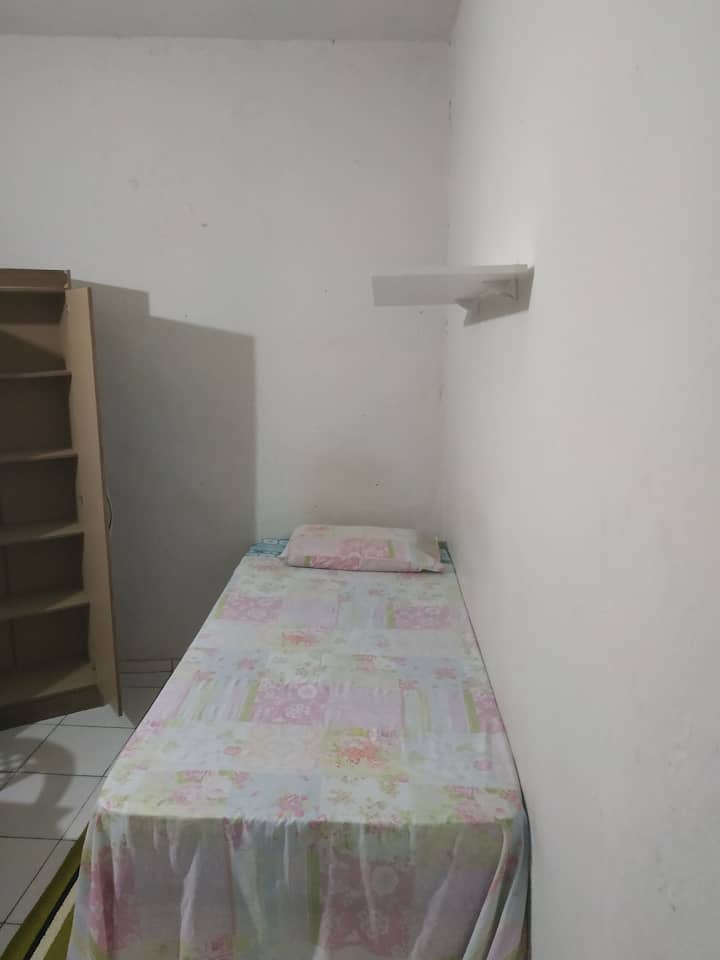 Suíte Para 1 Pessoa Em Santo Amaro - Santo Amaro