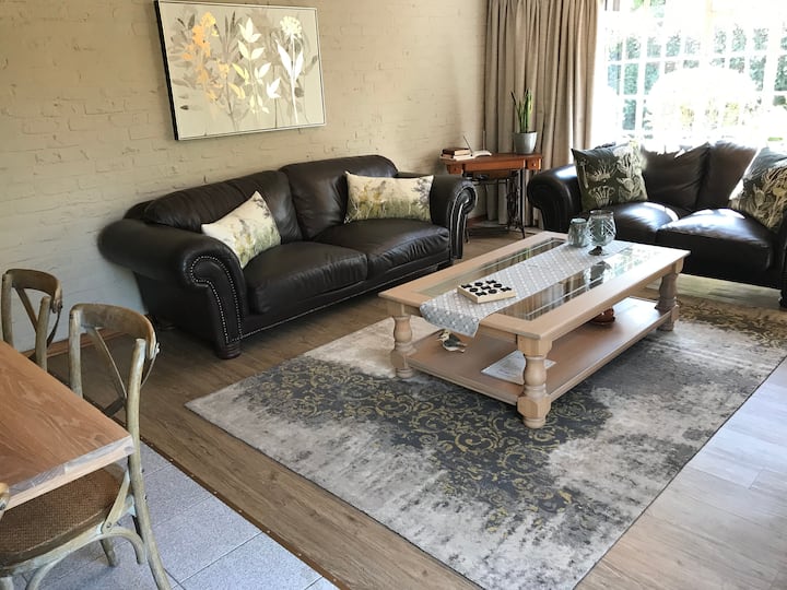 Duplex Family Suite-anne's Place In Potchefstroom - Potchefstroom
