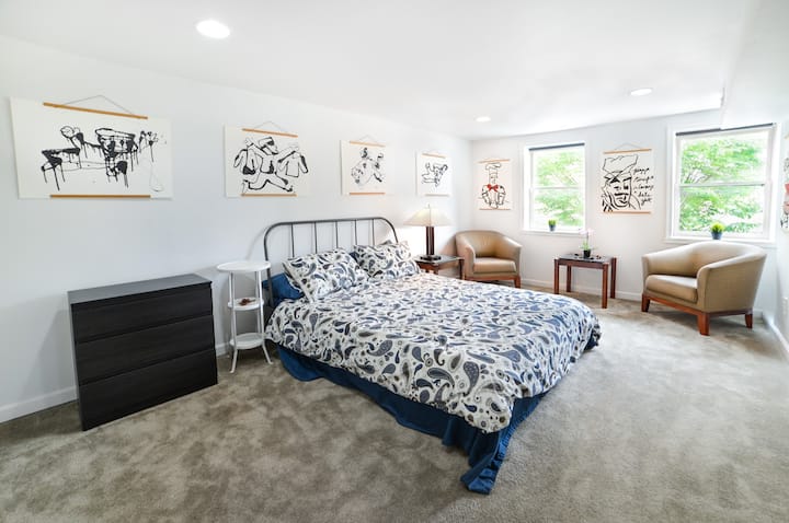 Beautiful, Spacious Room In Charming Rowhome! - Baltimore, MD