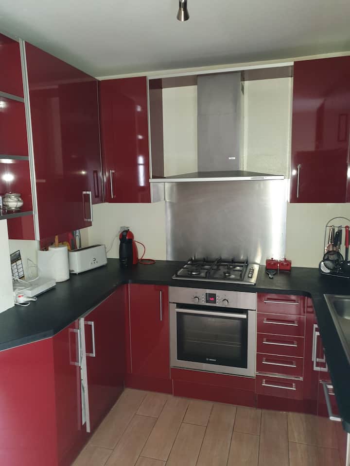 T2 Proche Mer, Centre Ville, Gare Et Avec Parking. - Saint-Jean-de-Luz