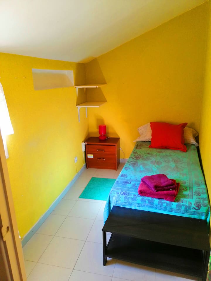 Acogedora Habitación En Zona Plaza Mayor - Chueca