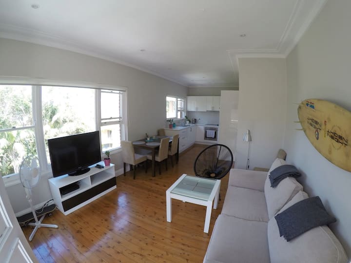 Great, Cosy Apartment In Cronulla With Seaview. - Cronulla