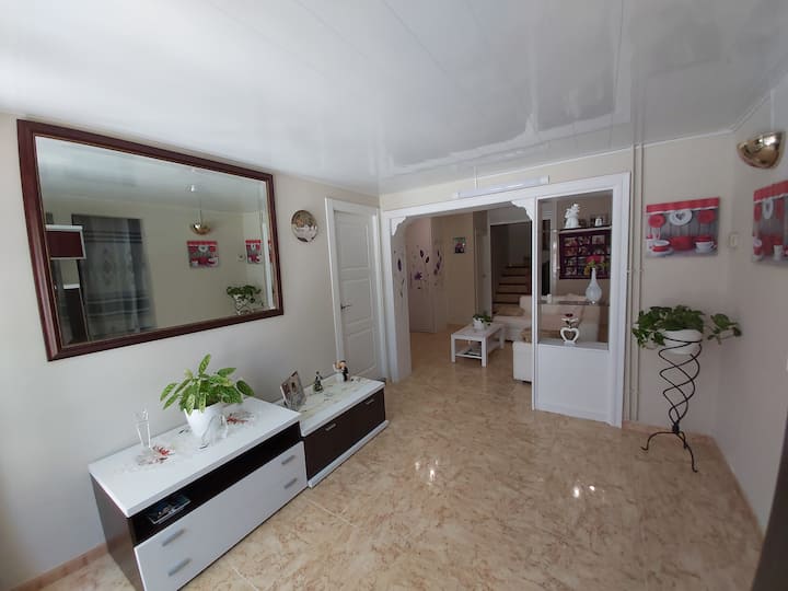 Casa Para Familia Cunit  , Tarragona - España. - Cunit