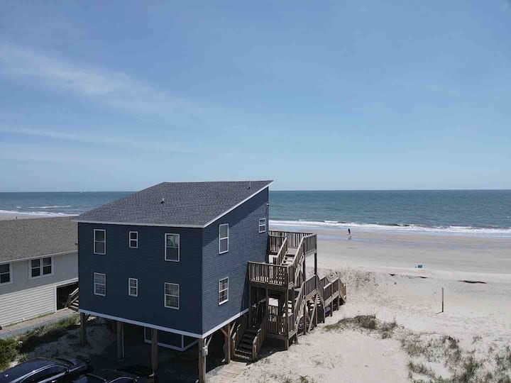 Oak Island Oceanfront 4br Beach House - Long Beach, NC