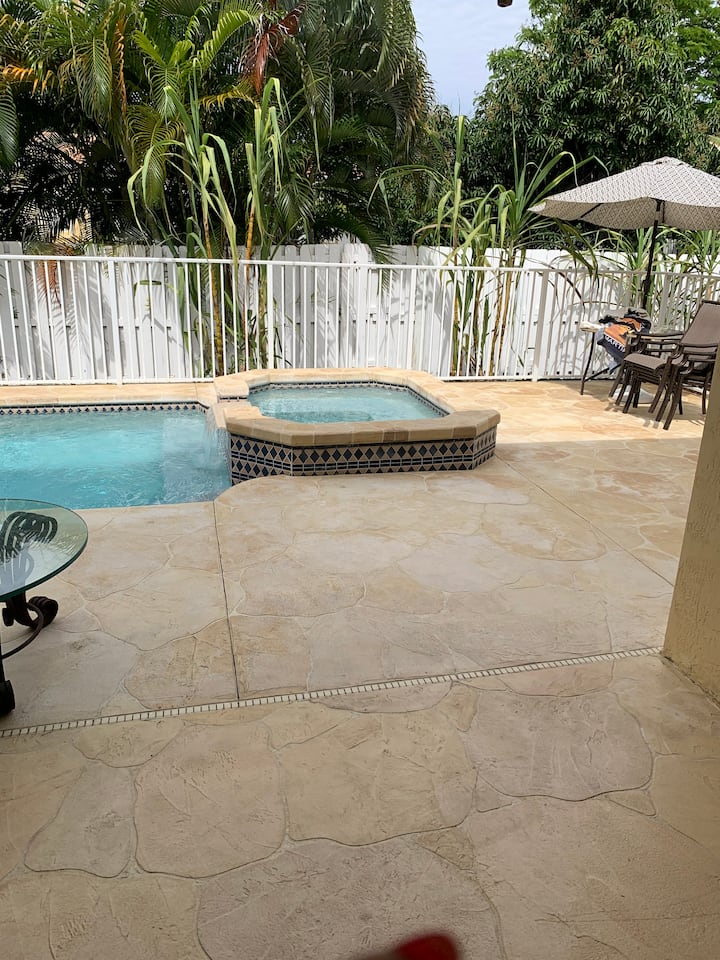 Private Room And Bathroom @ Molly’s Place - Miramar, FL