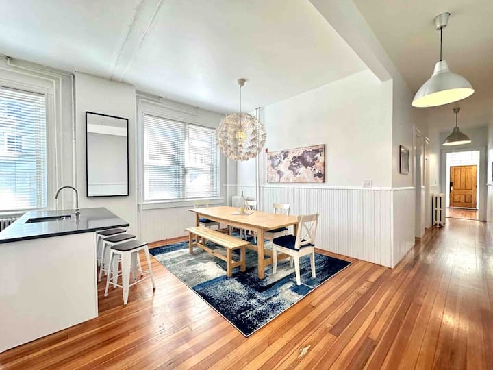 Modern Condo Steps From Historic Attractions - Newport, RI