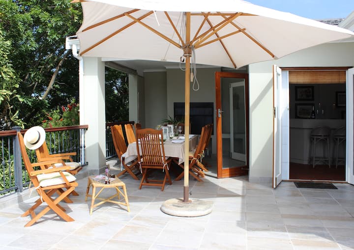 Stylish, Spacious Hermanus Home - Hermanus