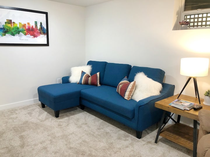 Cozy + Modern In Ne Portland By Mississippi Ave - Portland, OR