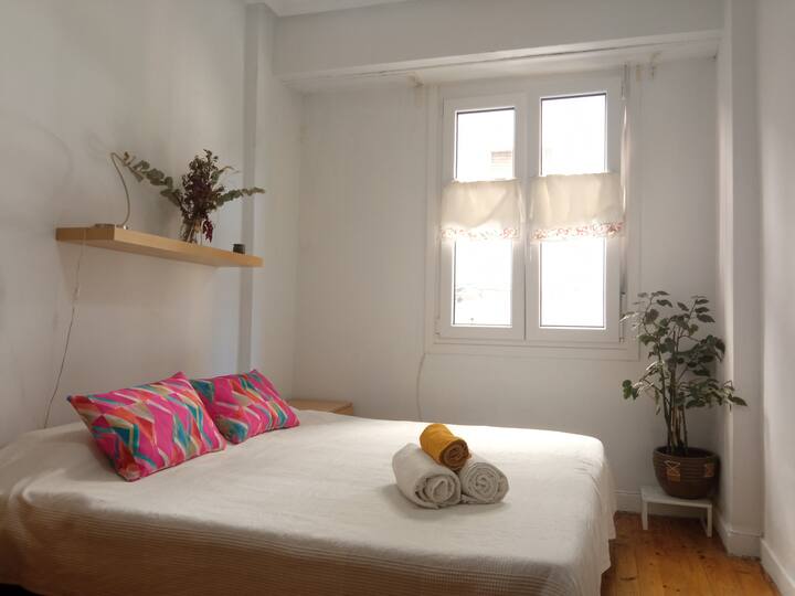 Chambre Agréable Et Bien Situé Près De Casco Viejo - Bilbao