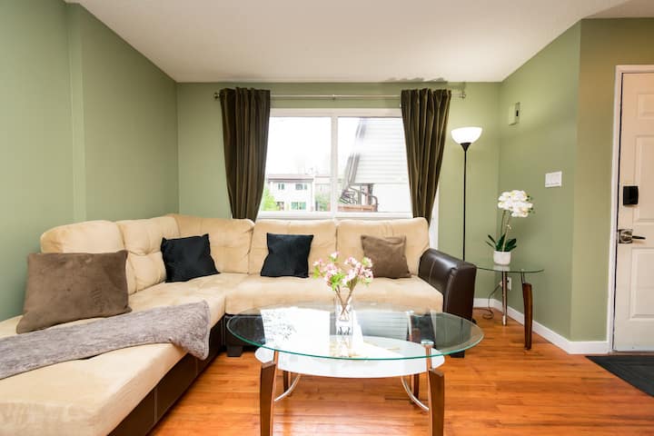 Beautiful Privatetownhouse Near U Of M - Winnipeg