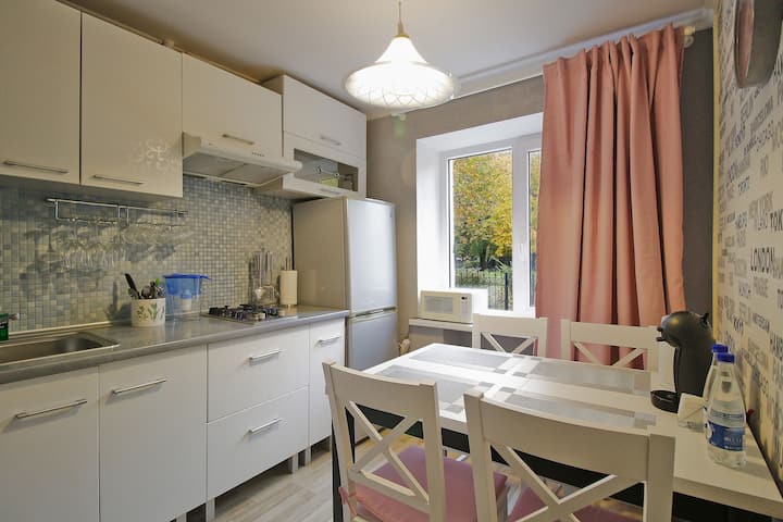 Dvuhkomnatnaya Kvartira V Tsentre Apartments - Kaliningrad