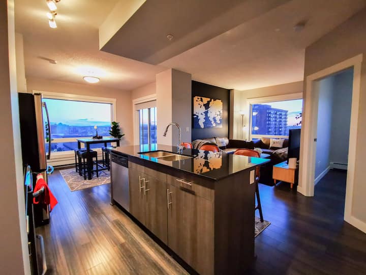 Executive Condo💼 In The 💙 Of Downtown🏙free Parking - Edmonton